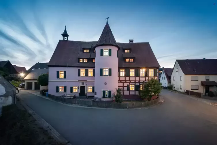 Landschlösschen Rockenbach | gruppenhaus.de