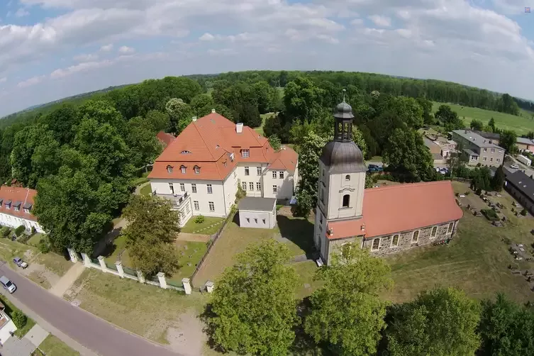 Begegnungsstätte Schloss Gollwitz | gruppenhaus.de