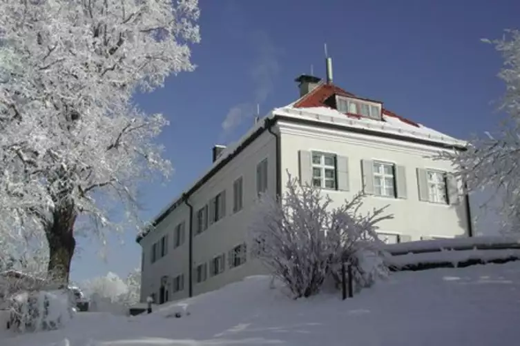 Georg-von-Vollmar-Akademie Schloss Aspenstein | gruppenhaus.de